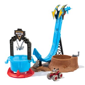 Köp Monster Jam 1:64 Mud Blasters Dunk Tank på storochliten.se
